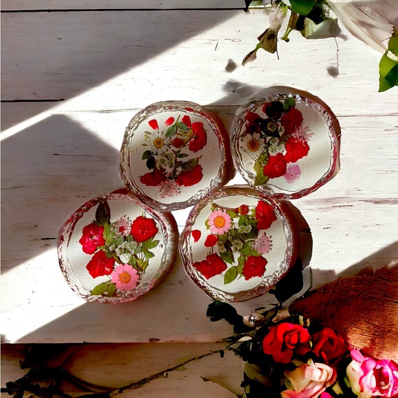 Accents | Crystal Edge Coasters With Red Roses One Of A Kind Sparkly ...